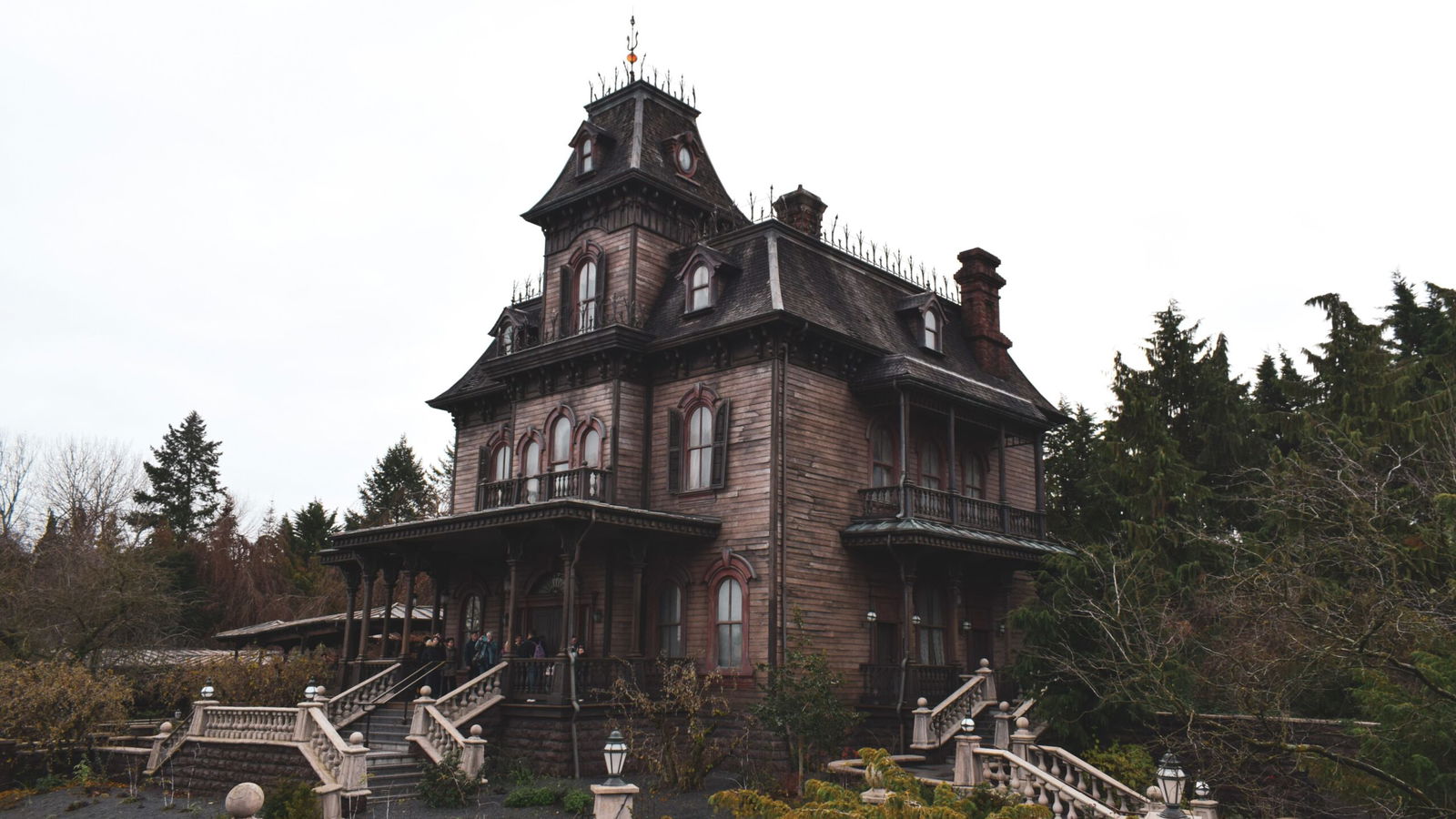 Former Haunted House Worker Shares What Visitors Should Never, Ever Do ...