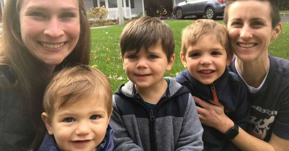 Couple Adopts Three Biological Brothers So That They Stay Together – Diply