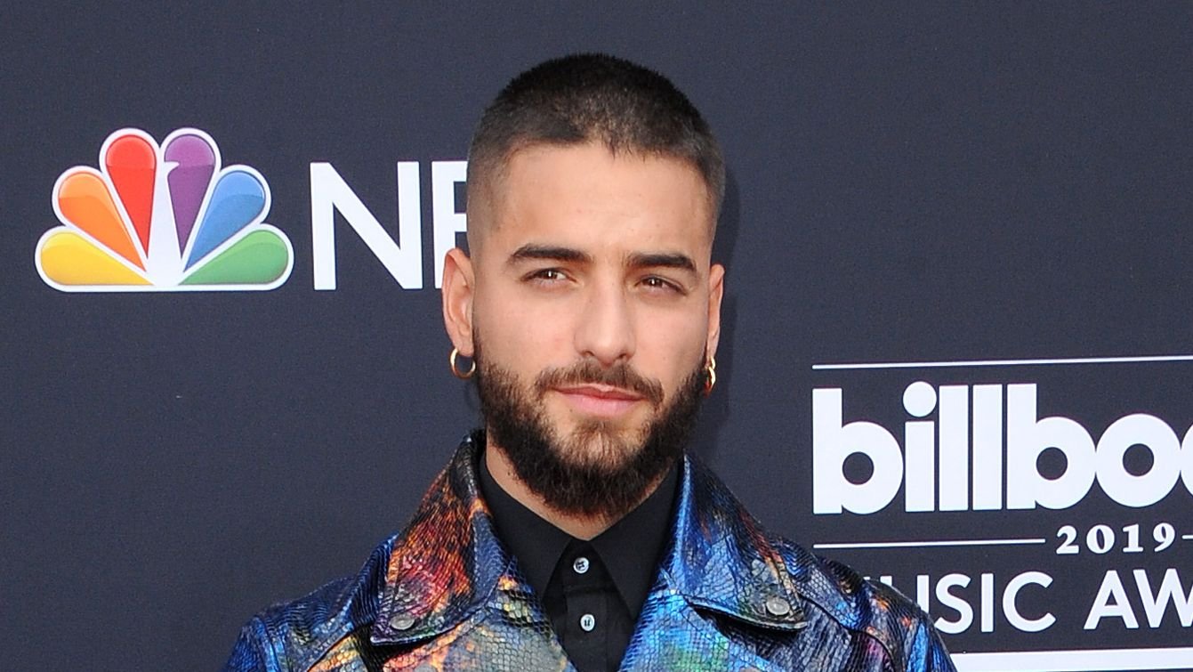 Maluma Flaunts His Ripped Body In Nothing But Shorts – Diply