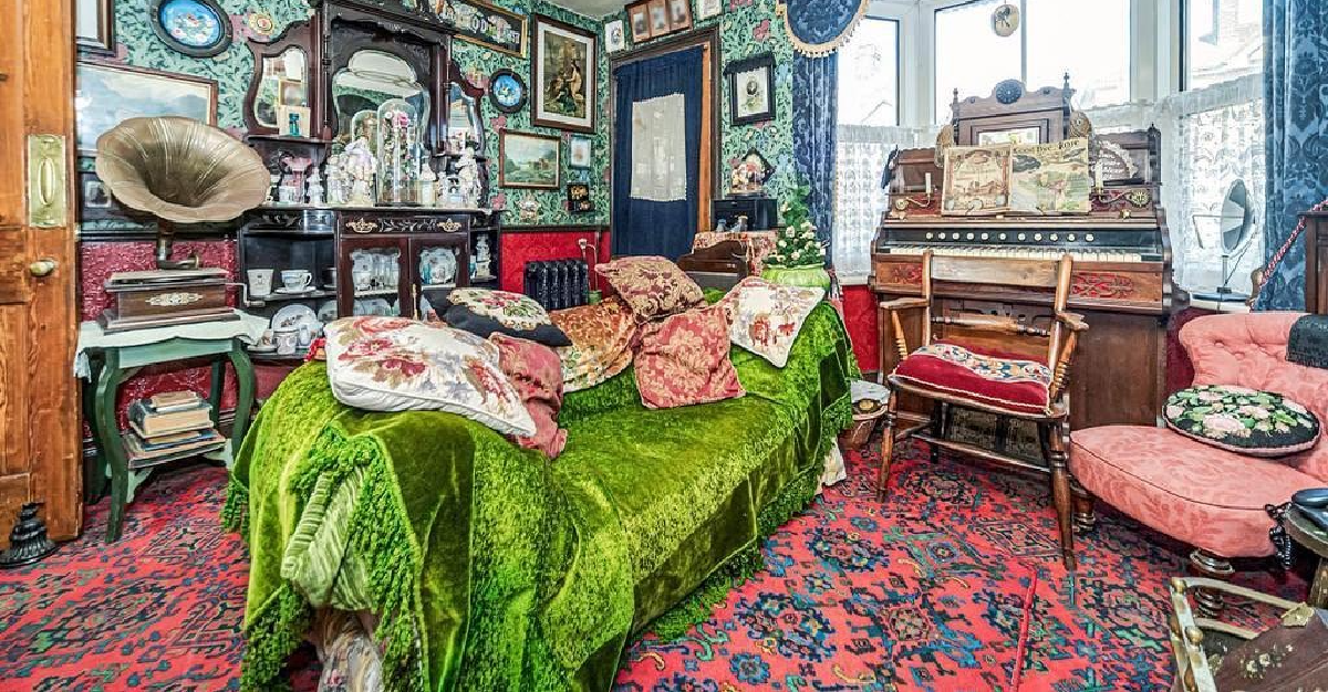 18 Terrible Real Estate Photos Someone Actually Took – Diply
