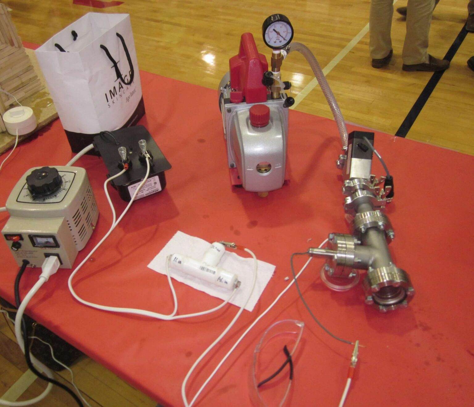 12-Year-Old Boy Achieves Nuclear Fusion In His Bedroom And Gets A ...