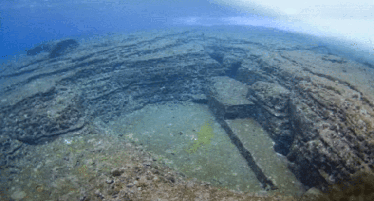 Discovery of Underwater ‘Pyramid’ in Japan Could Rewrite History As ...