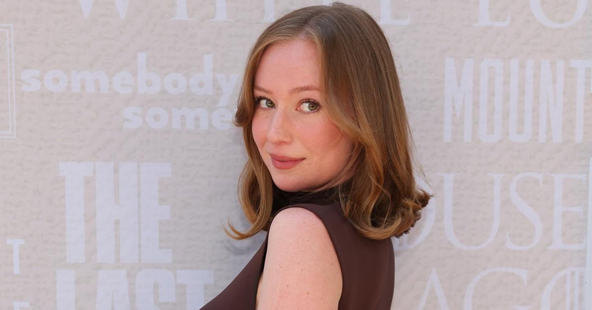 Hannah Einbinder Shouts Bleeped Statement During Emmy Award Acceptance ...